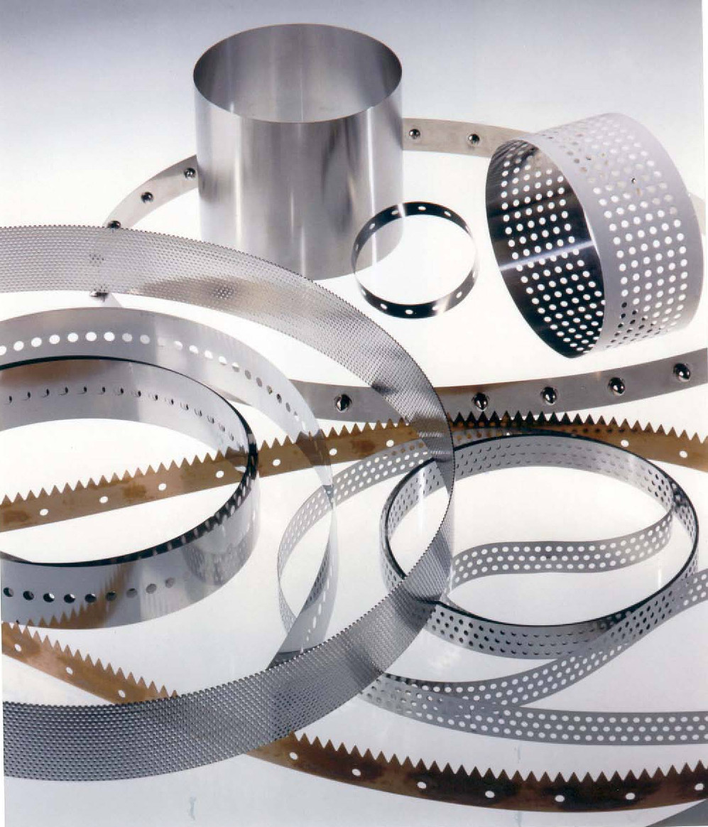 Perforated Metal Belt Design Considerations for Vacuum Conveyors